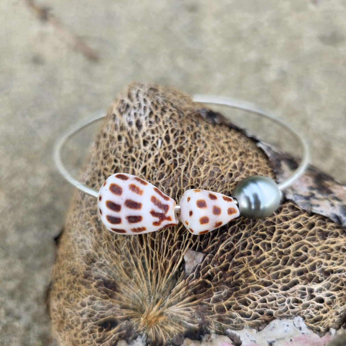 READY TO SHIP Closed Bangle 925 Sterling Silver with Civa Fiji ...